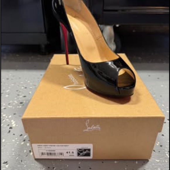 Christian Louboutin | Shoes | Christian Louboutin Black And Red ...